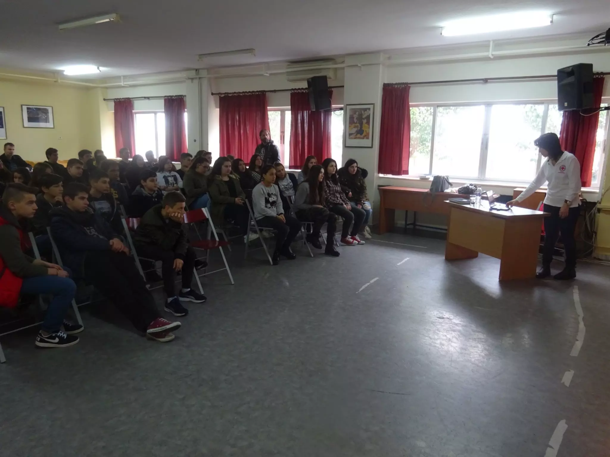 προγραμμα παροχησ πρωτων βοηθειων ελληνικου ερυθρου σταυρου | PPT