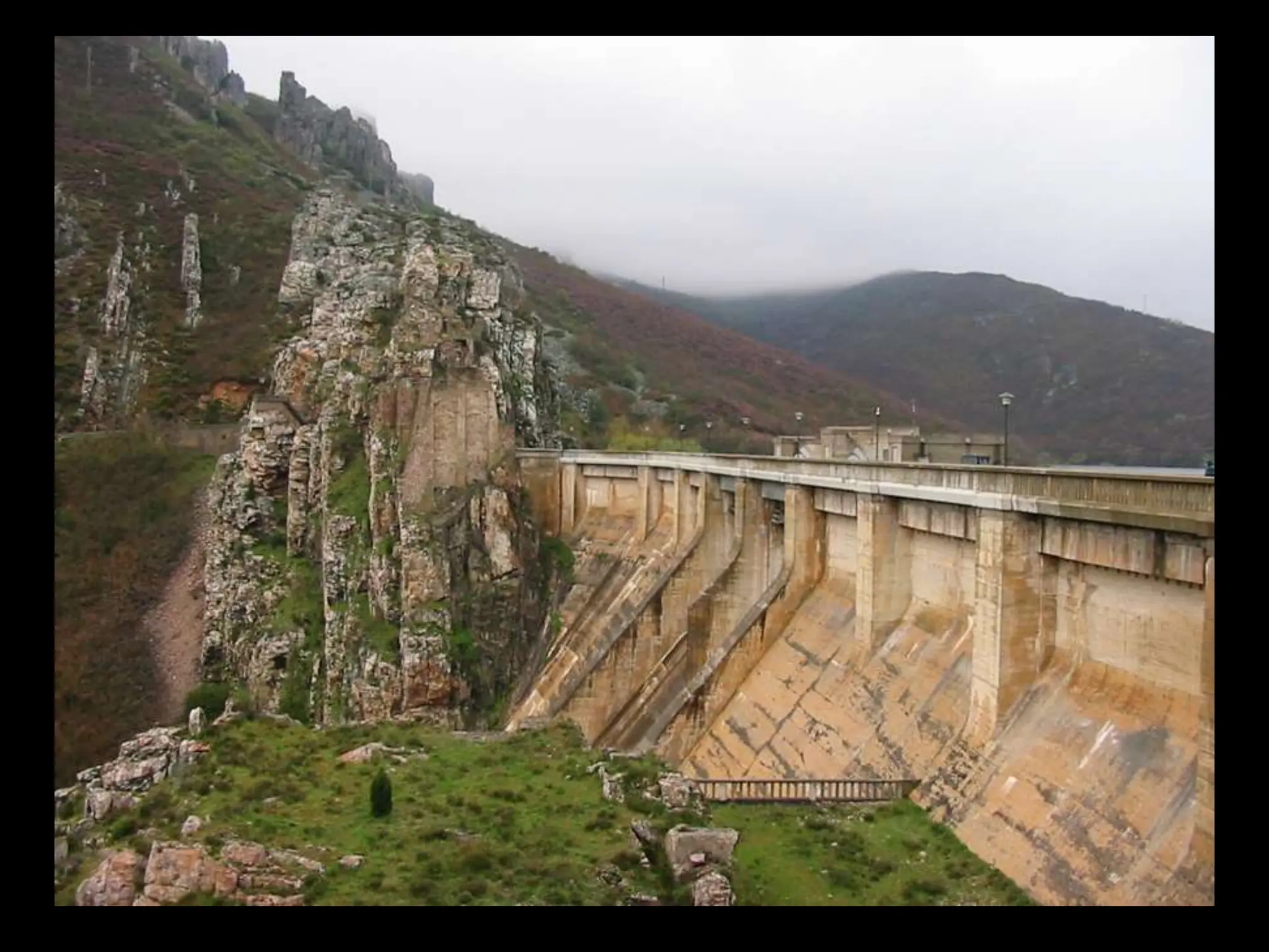 Reservoirs_and_dams their components.ppt