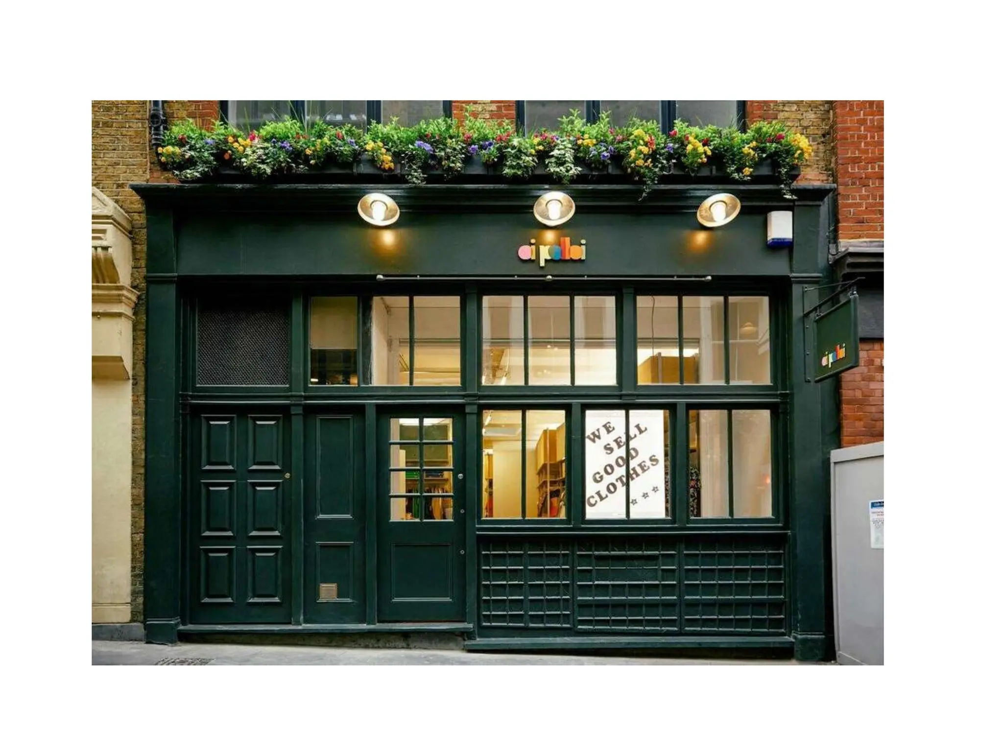 ()retail store layout design and display.pptx