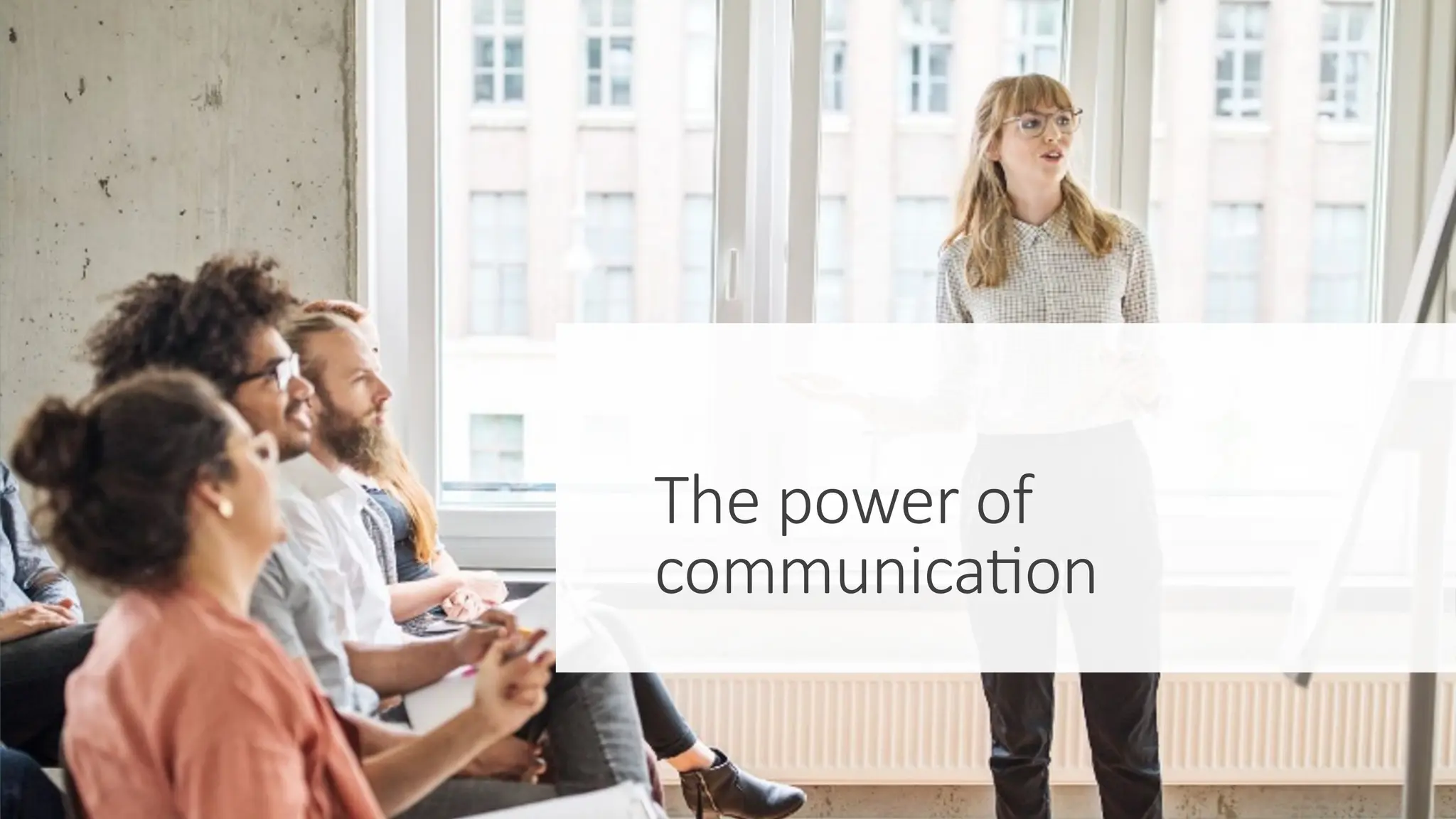 Retro Basic Presentation Powerpoint Pptx