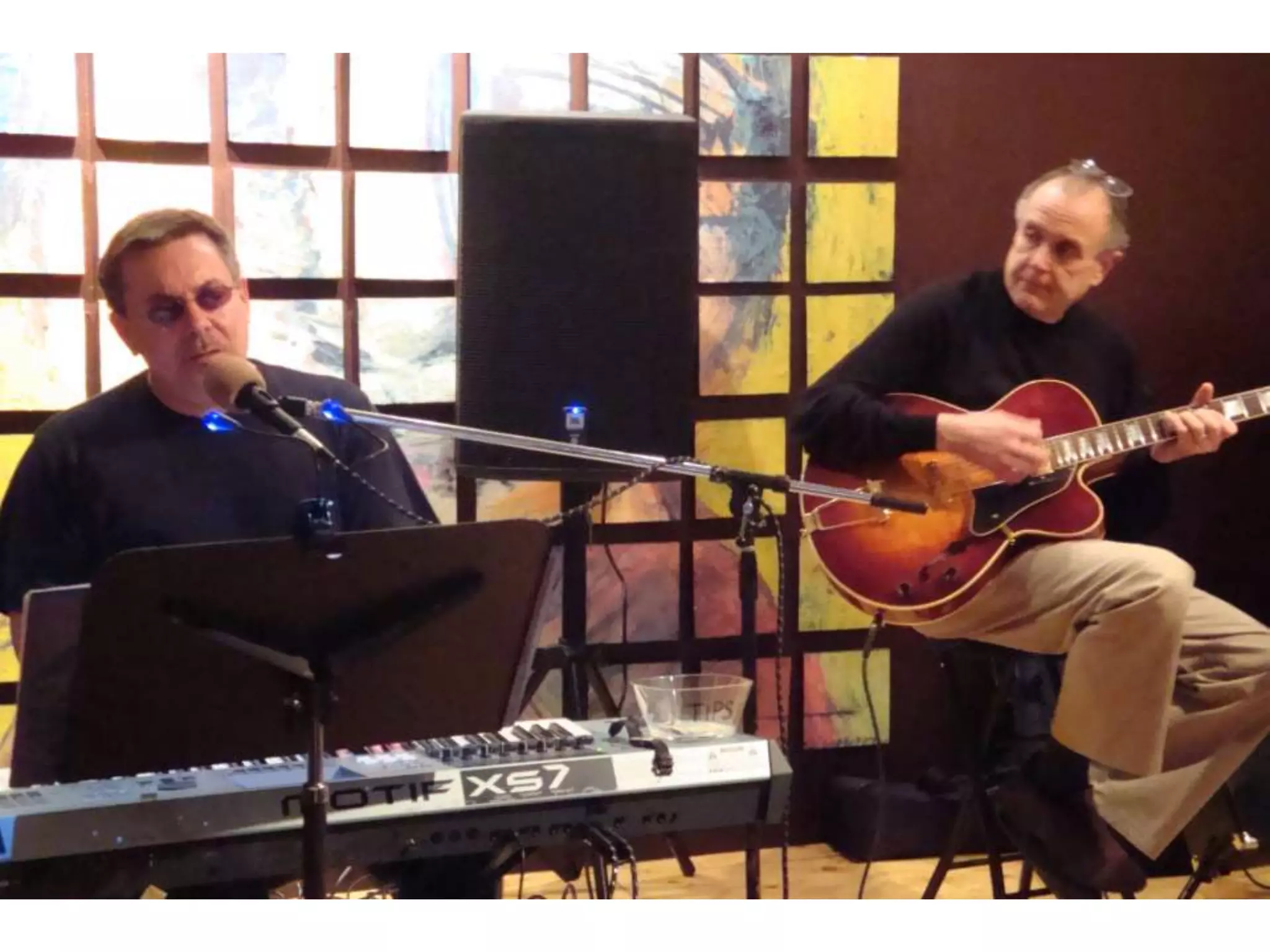 Roger Quesnell Duo at Walla Faces | PPTX