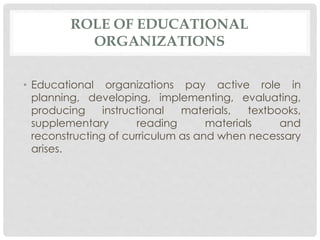 ROLE OF CURRICULUM COORDINATOR.pptx
