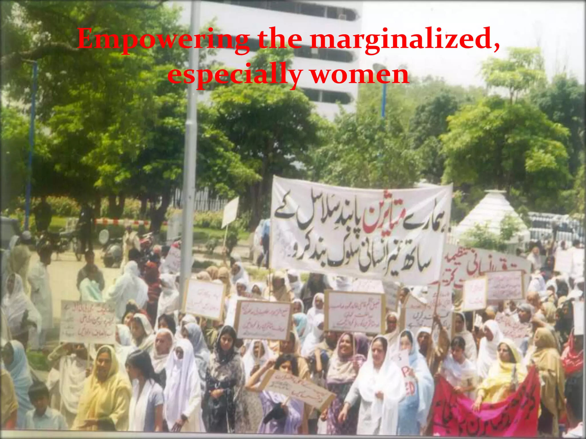 role of ngos in rural development (Pakistan).pdf