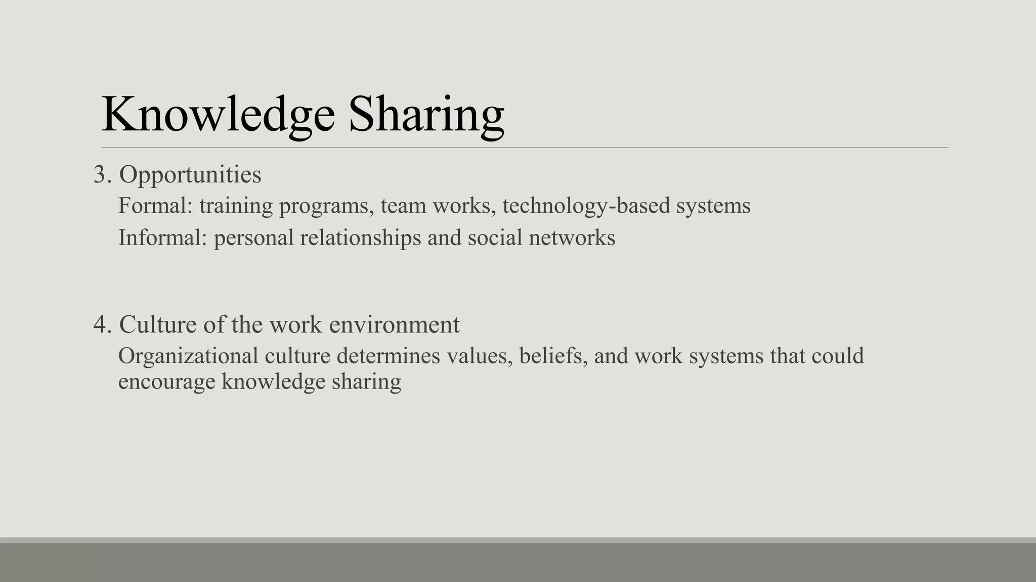 Role of social media in knowledge management | PPTX