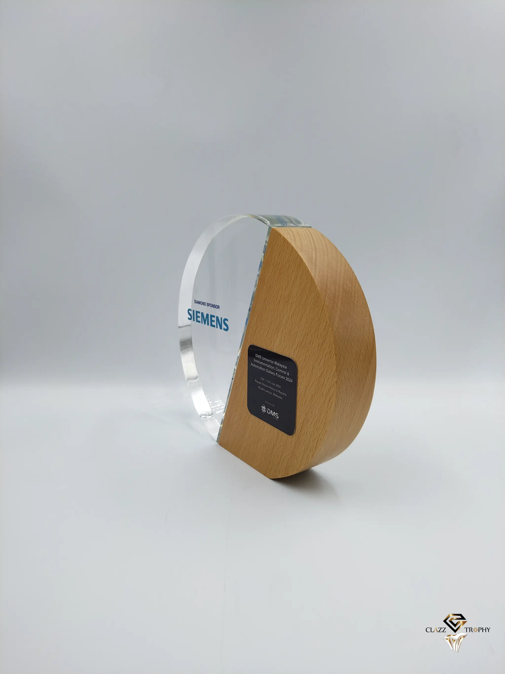 Round Crystal Wooden Plaques at Clazz Trophy Malaysia | #1 Reliable ...