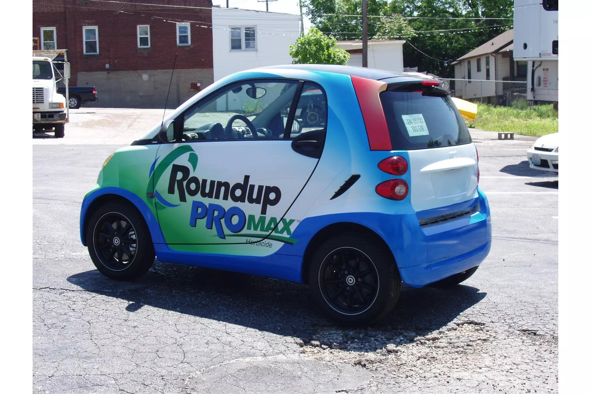 Roundup Smart Car | PPT