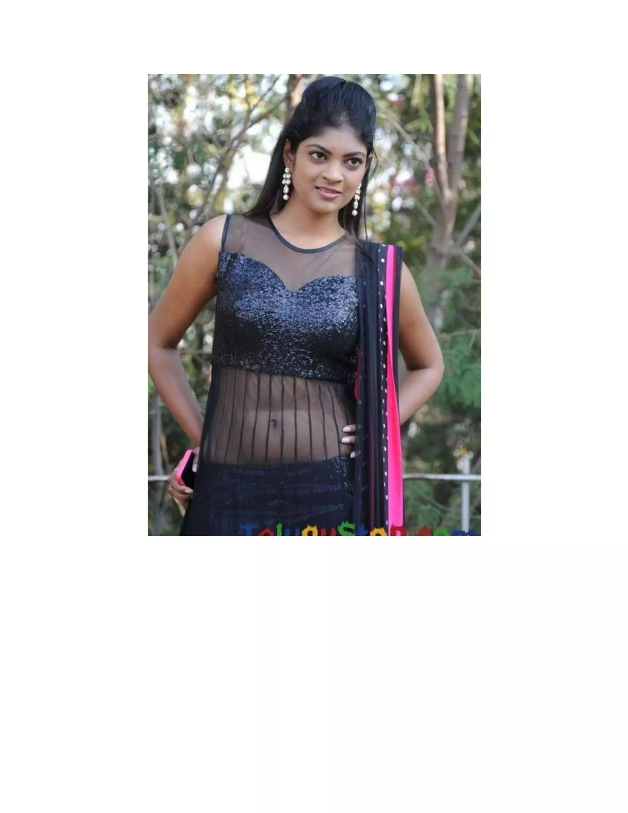 Twinkle Hot Photos | DOCX