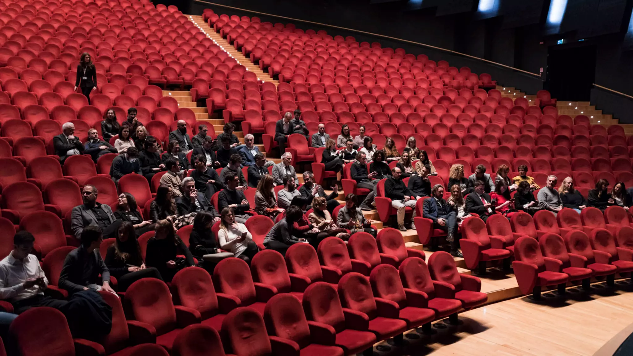 Salome Heusel - Senses of connection | PPT