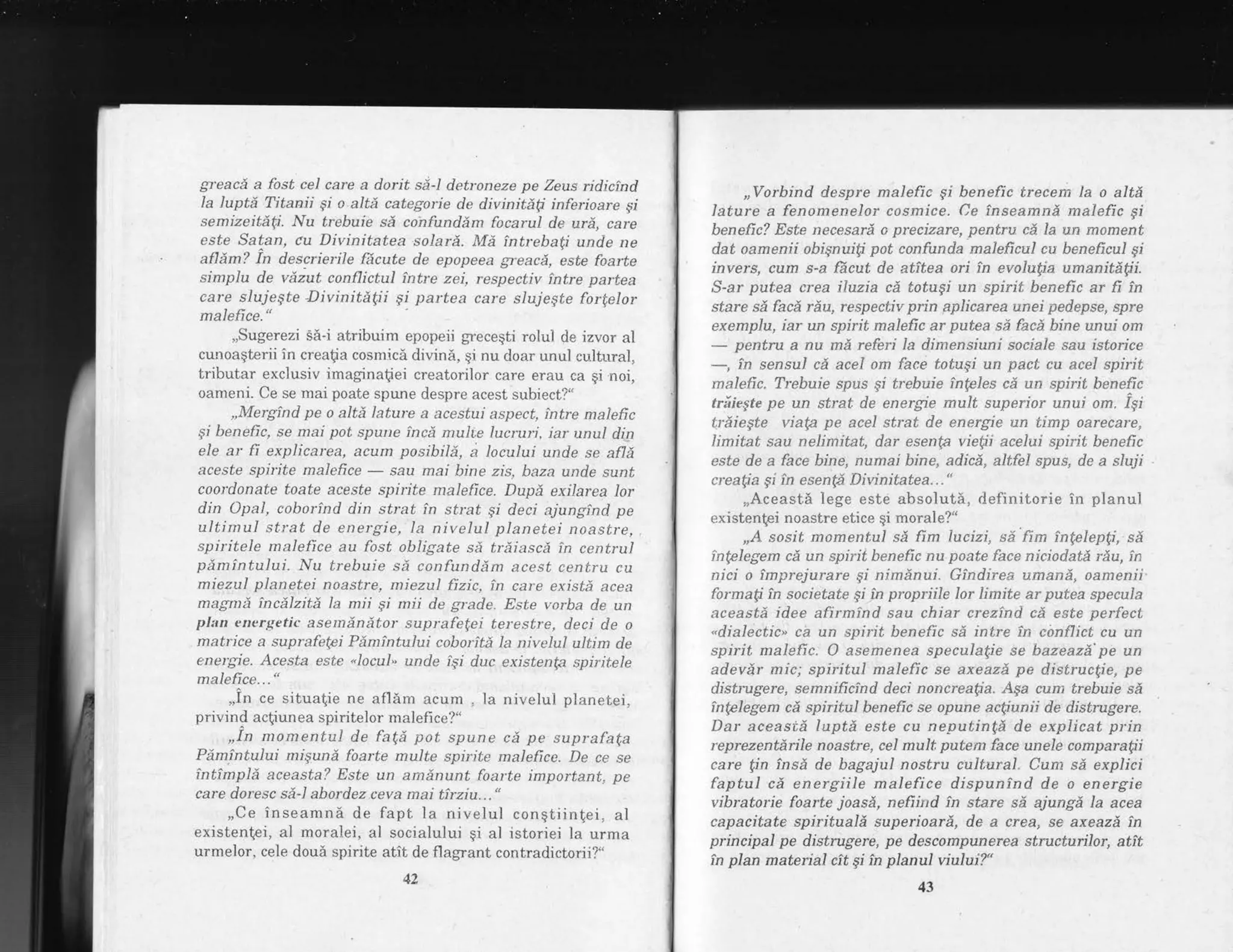 Tugui, Ion - Sapte ani apocaliptici | PDF