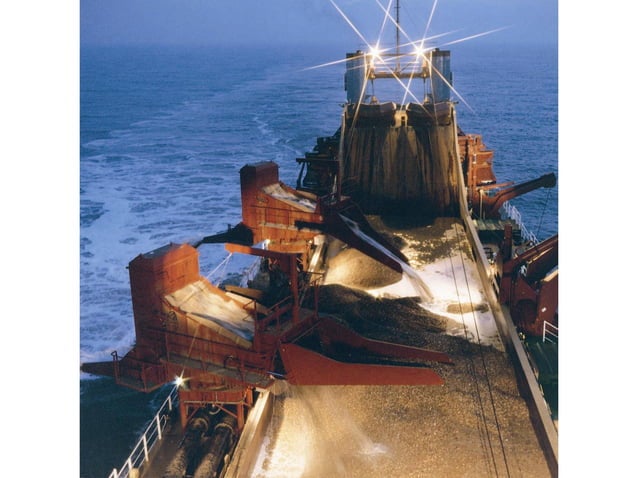 2012 04 Aggregate Dredging Dr Andrew Bellamy, Tarmac Marine Dredging ...