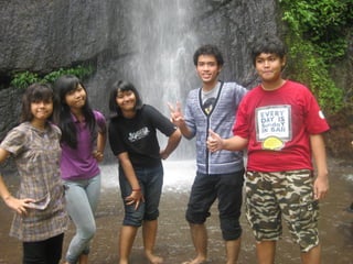 Catatan Si Ghamdan Goes to Semirang Waterfall | PDF