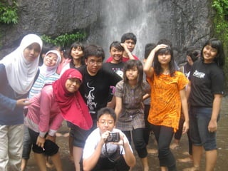 Catatan Si Ghamdan Goes to Semirang Waterfall | PDF