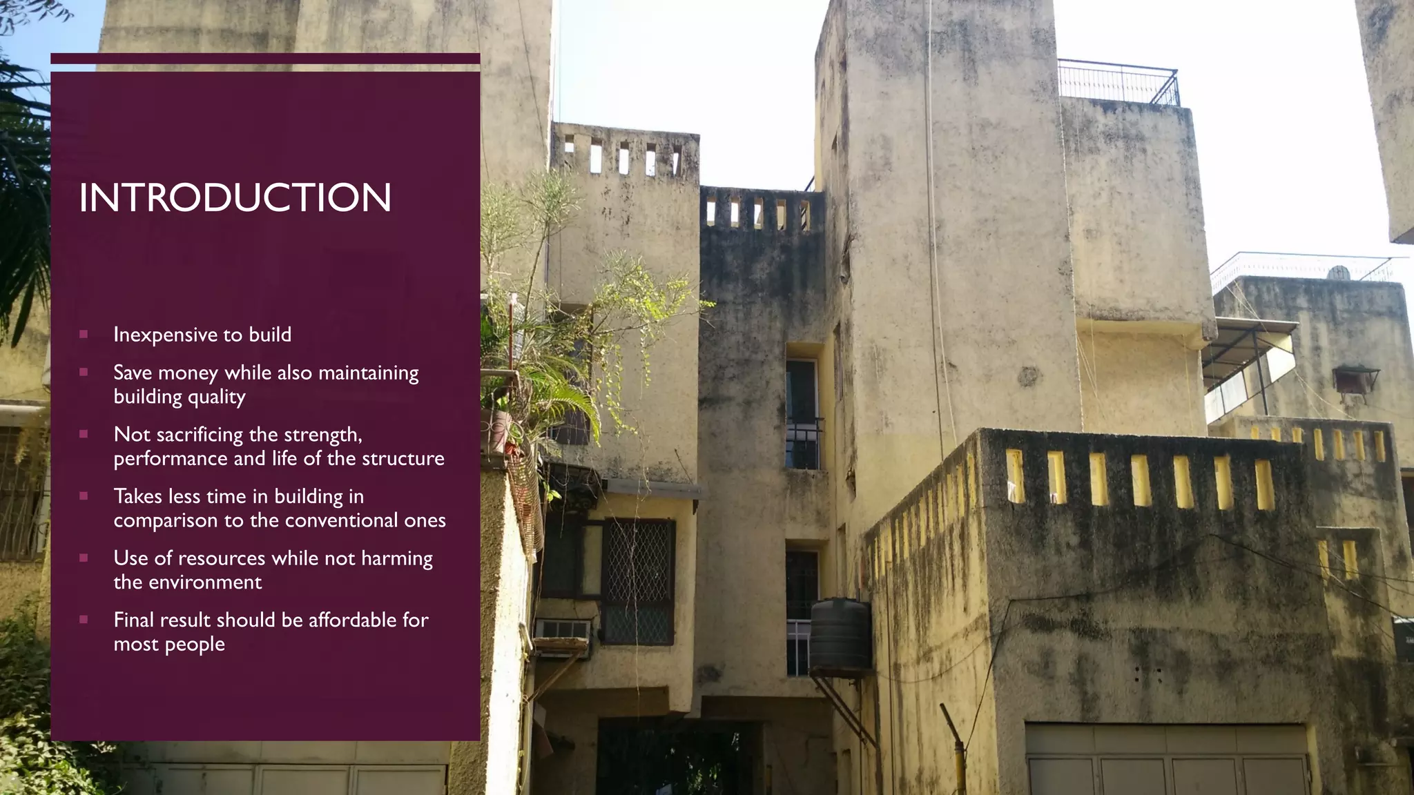 SHEIKH SARAI HOUSING & LAURIE BAKER LOW COST CONSTRUCTION.pdf