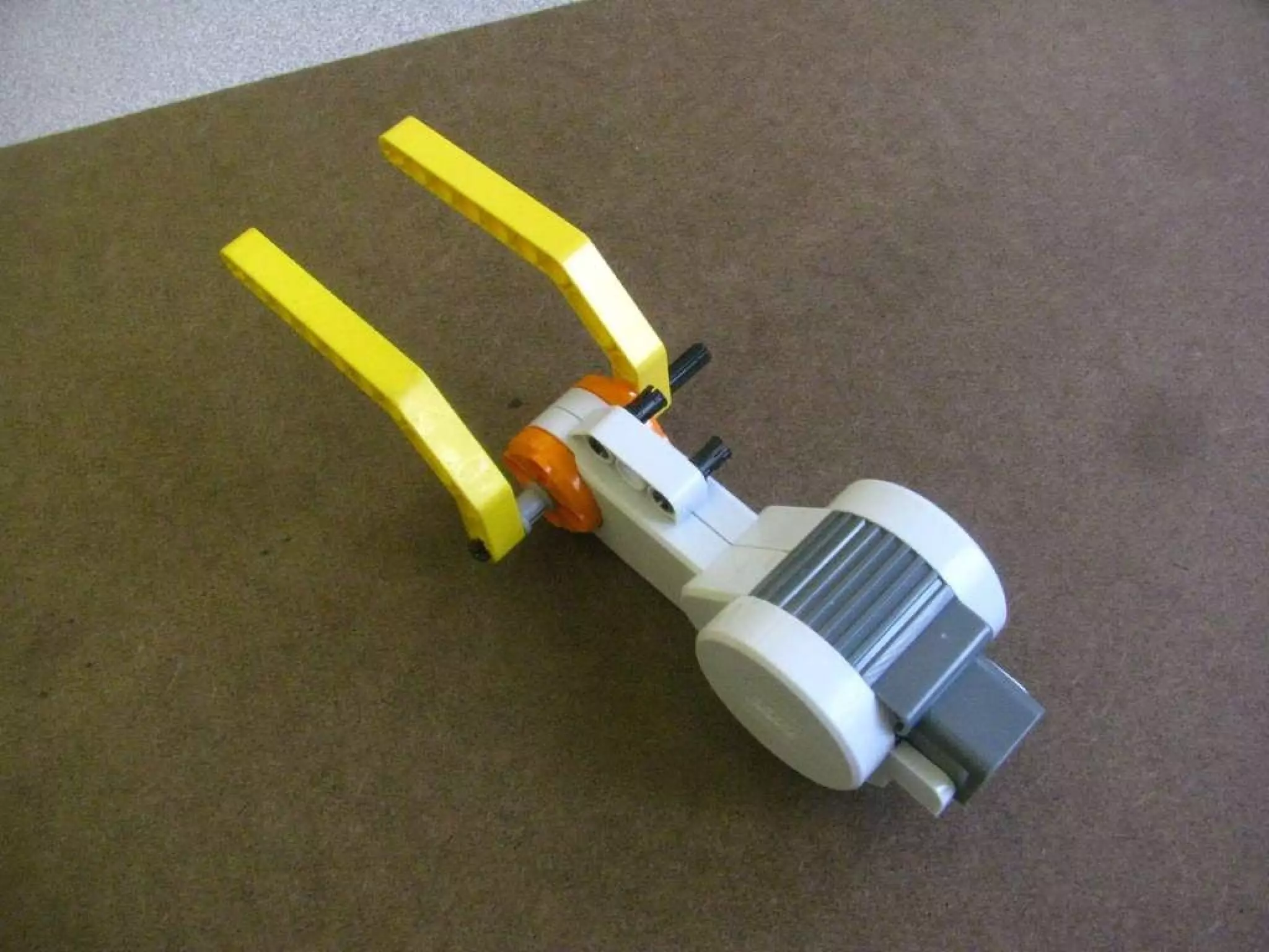 Simple Claw Mechanism | PPT