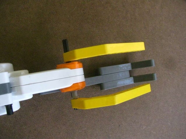 Simple Claw Mechanism | PPT