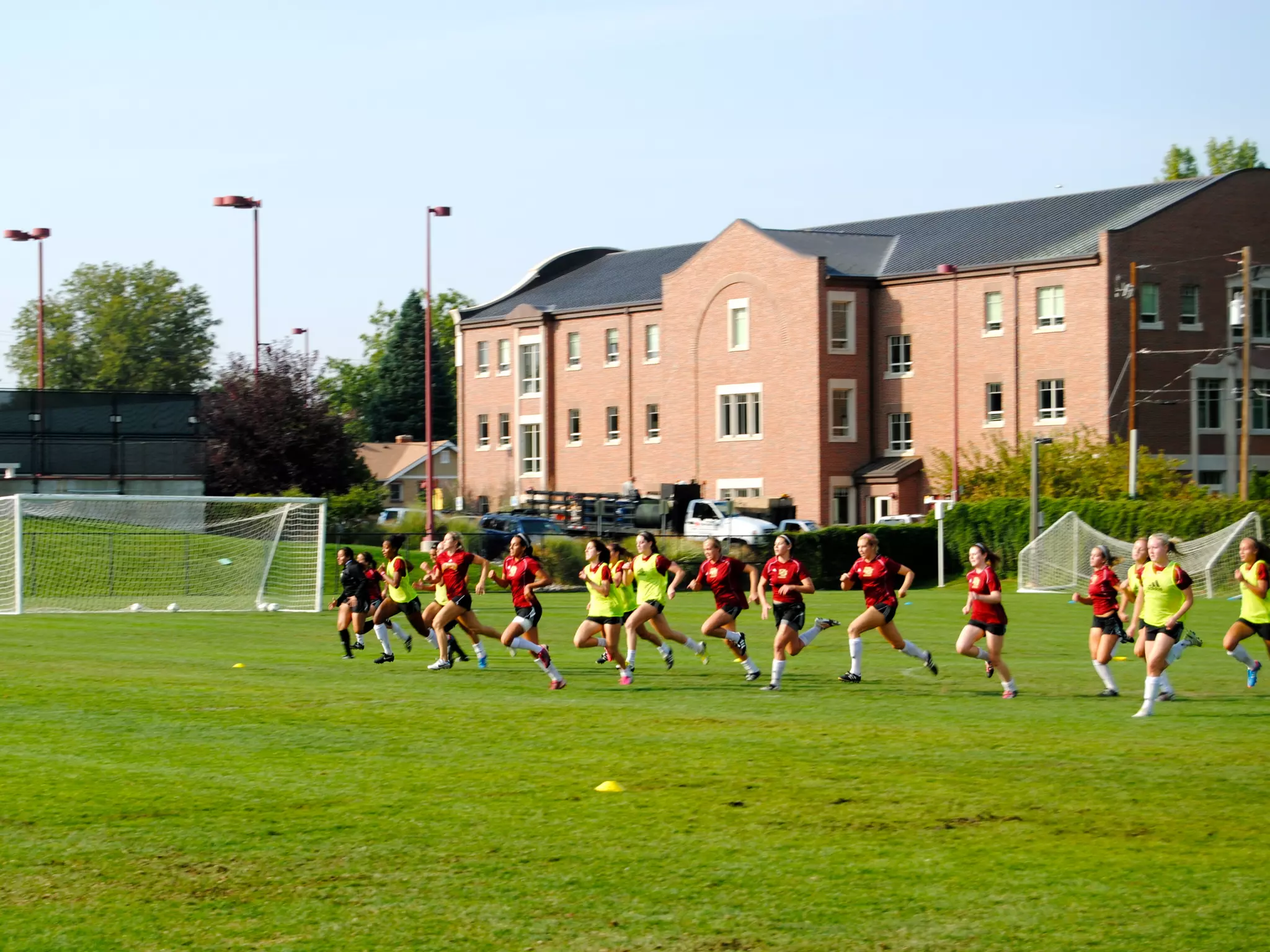 Balancing Division I athletics and academics | PDF