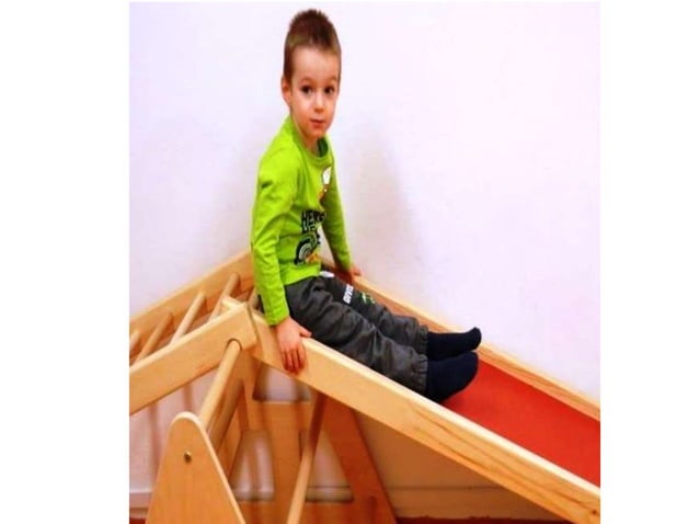 Sliding down the silde - play skill | PPT