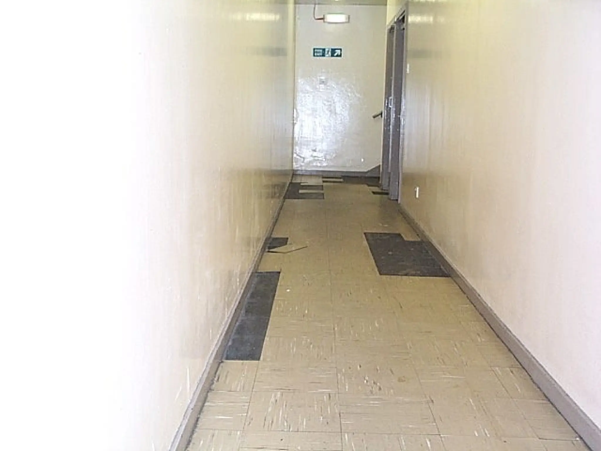 Slips and Trips hazards causes risk assessment | PPT