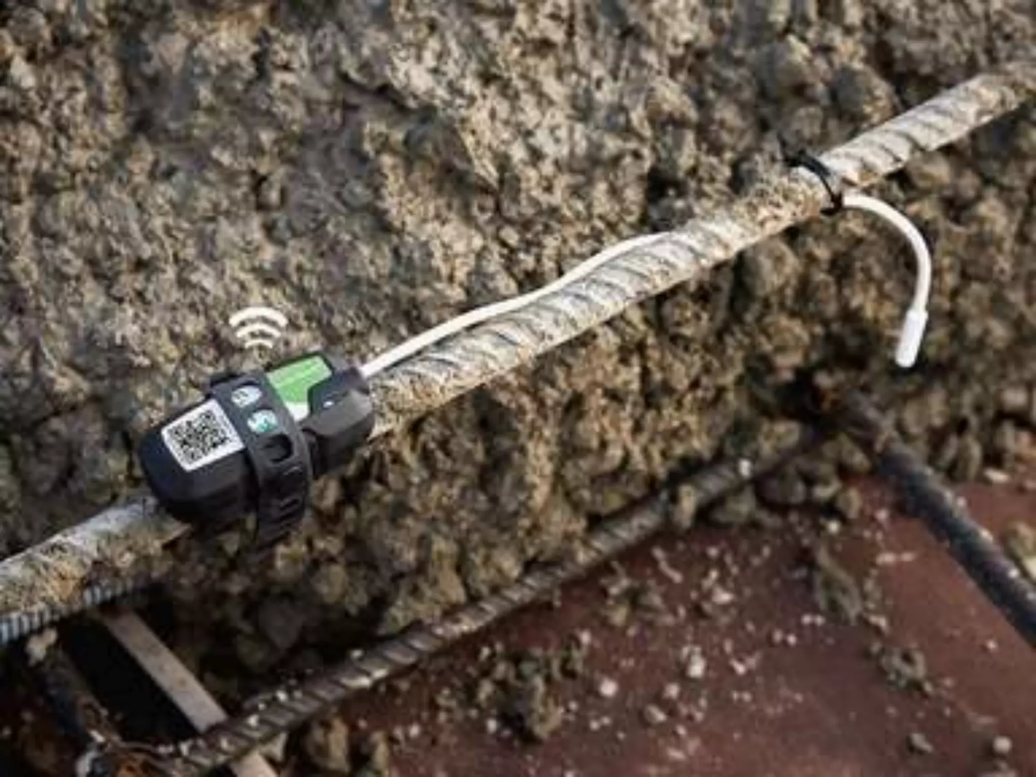 Smart Concrete Sensors - Temperature and Strength Monitoring-Early ...