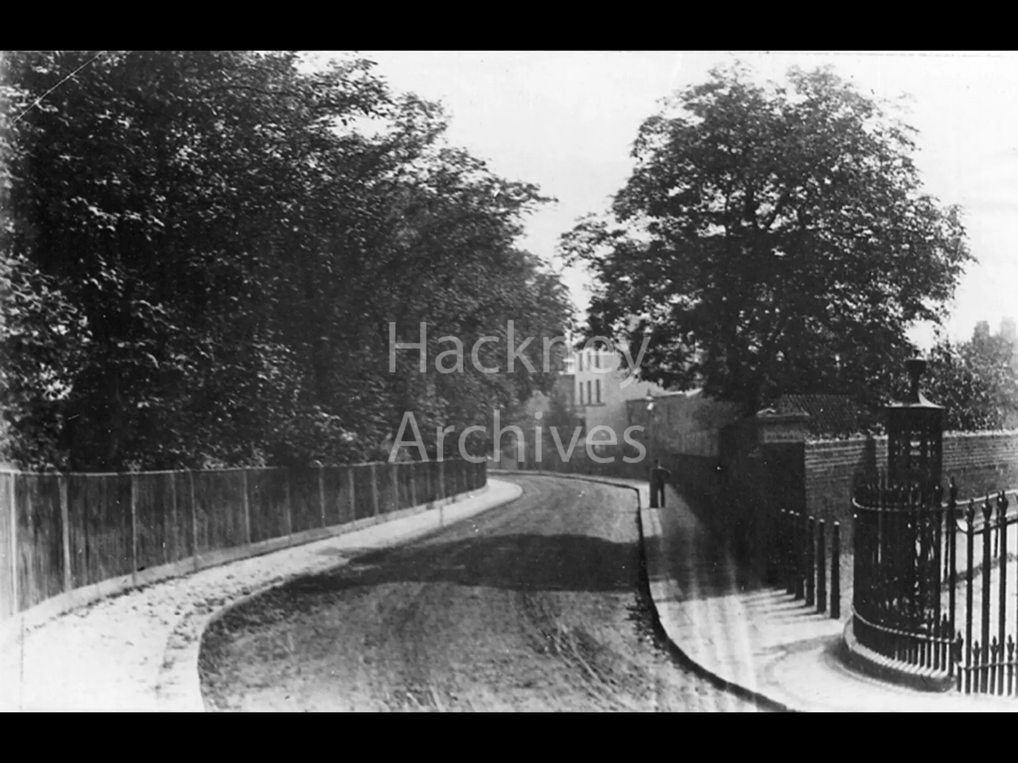 Photos from the Hackney Archives - by Amir Dotan | PDF