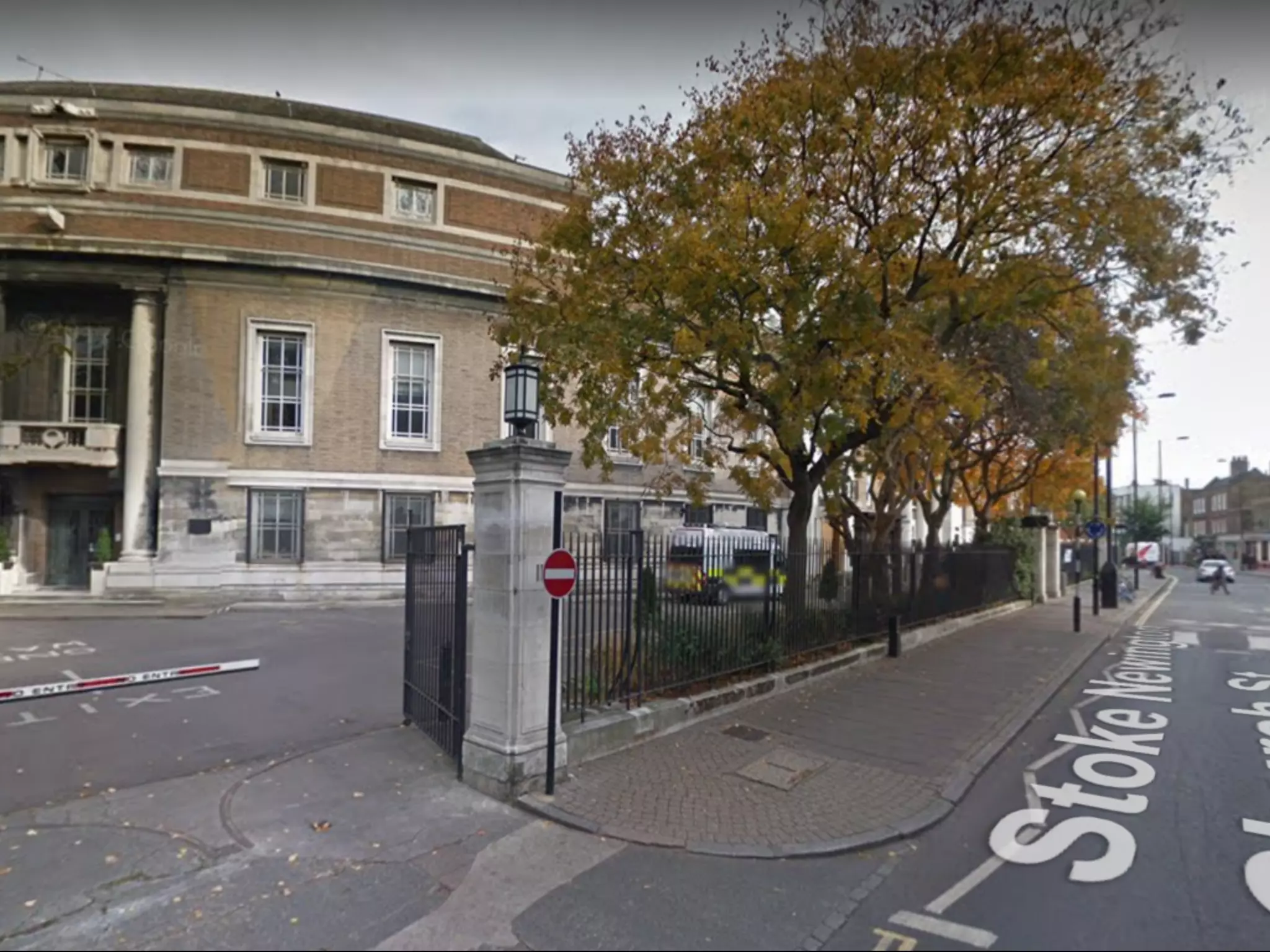 Photos from the Hackney Archives - by Amir Dotan | PDF