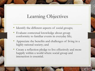 Social groups by diego pomarca | PPTX