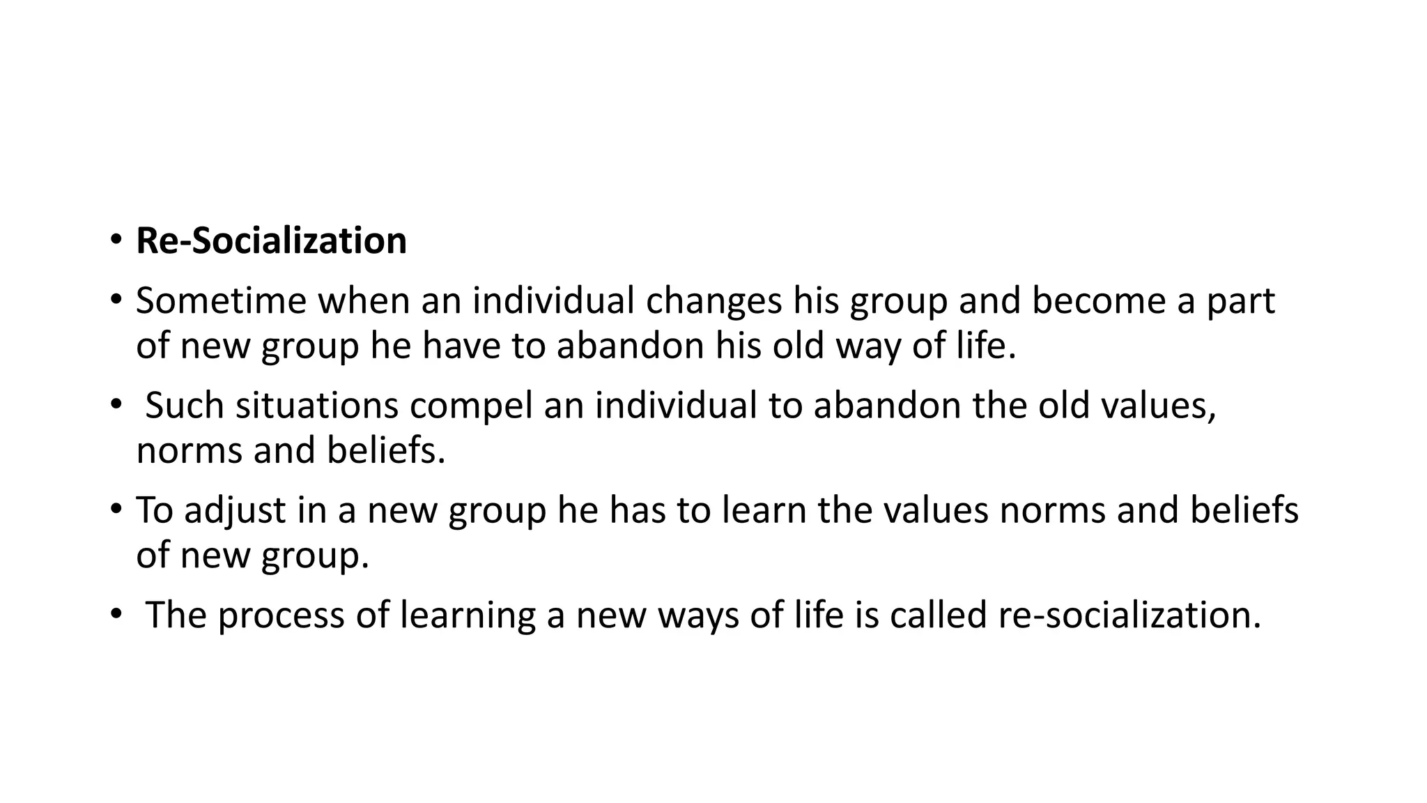 Socialization in sociology(how people learn norms and values).pptx