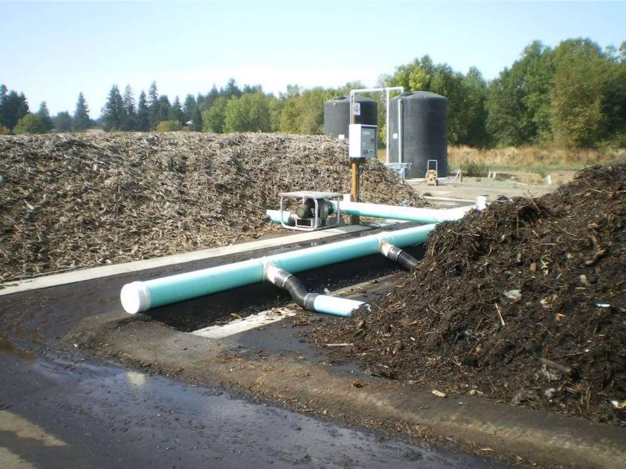 Solid waste treatment by composting | PPTX