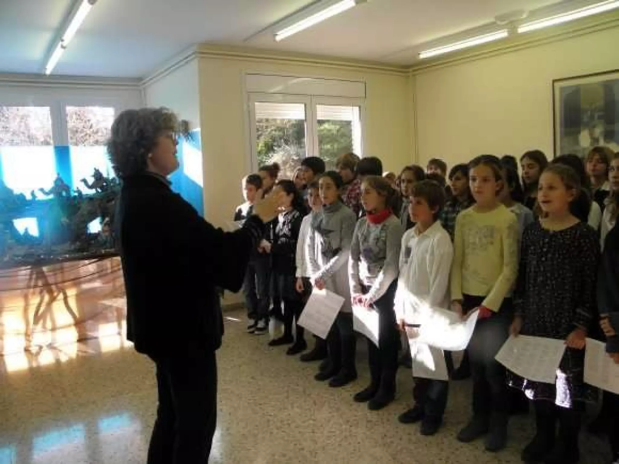 Sortida al casal d'avis per anar a cantar | PPT