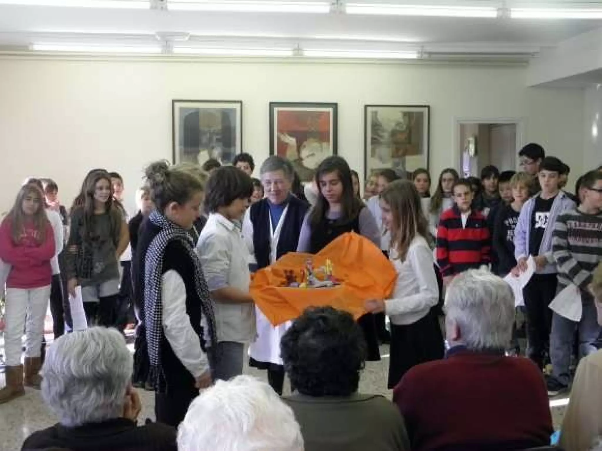 Sortida al casal d'avis per anar a cantar | PPT