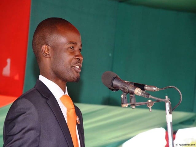 Sosten gwengwe-is-a-malawian-politician | PPT