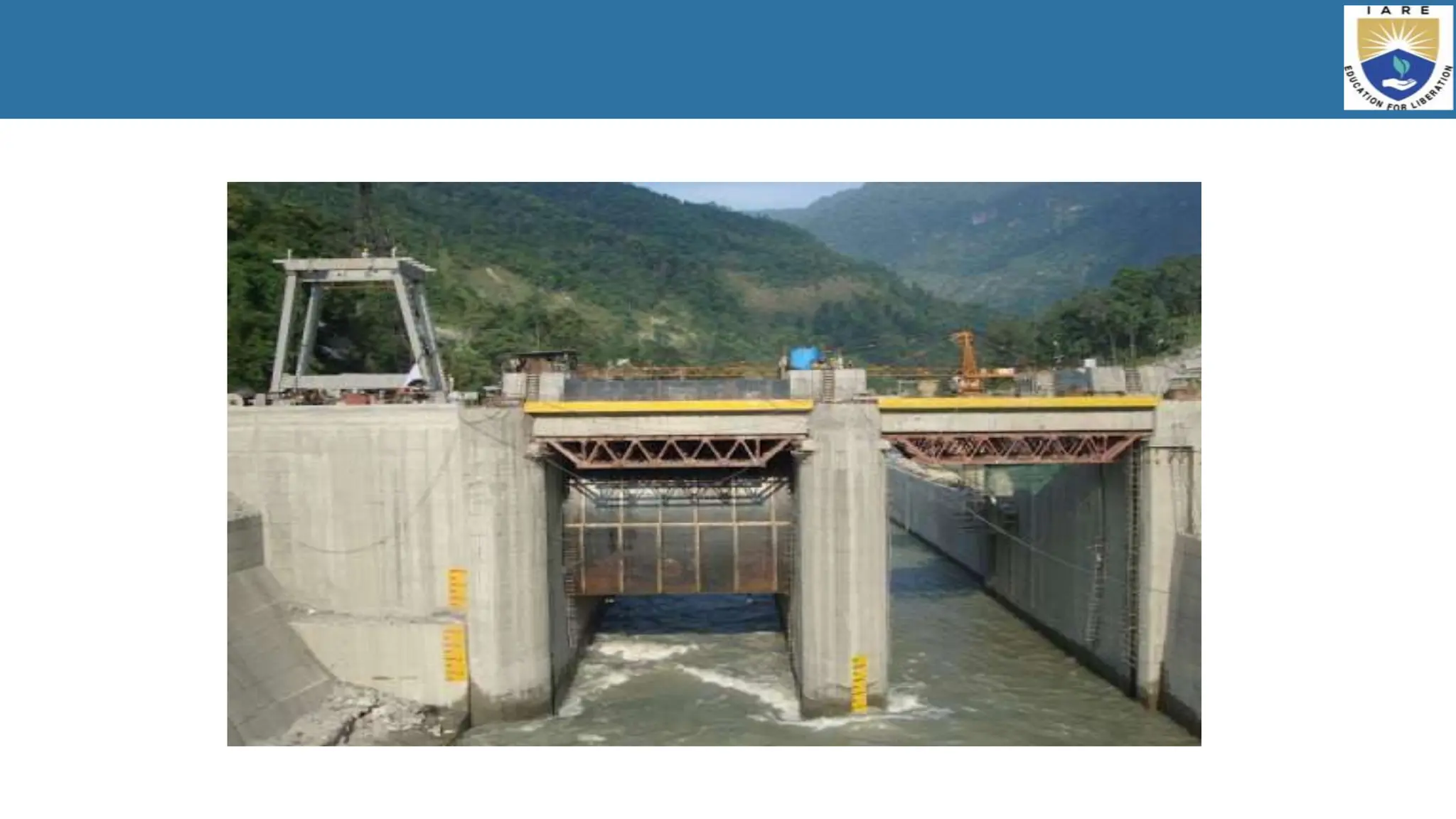 Spillways description and design procedure | PPTX