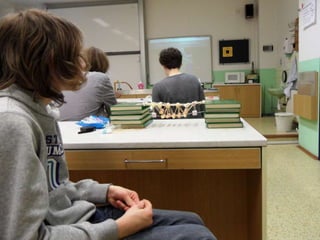 Stavíme most z párátek | PPT