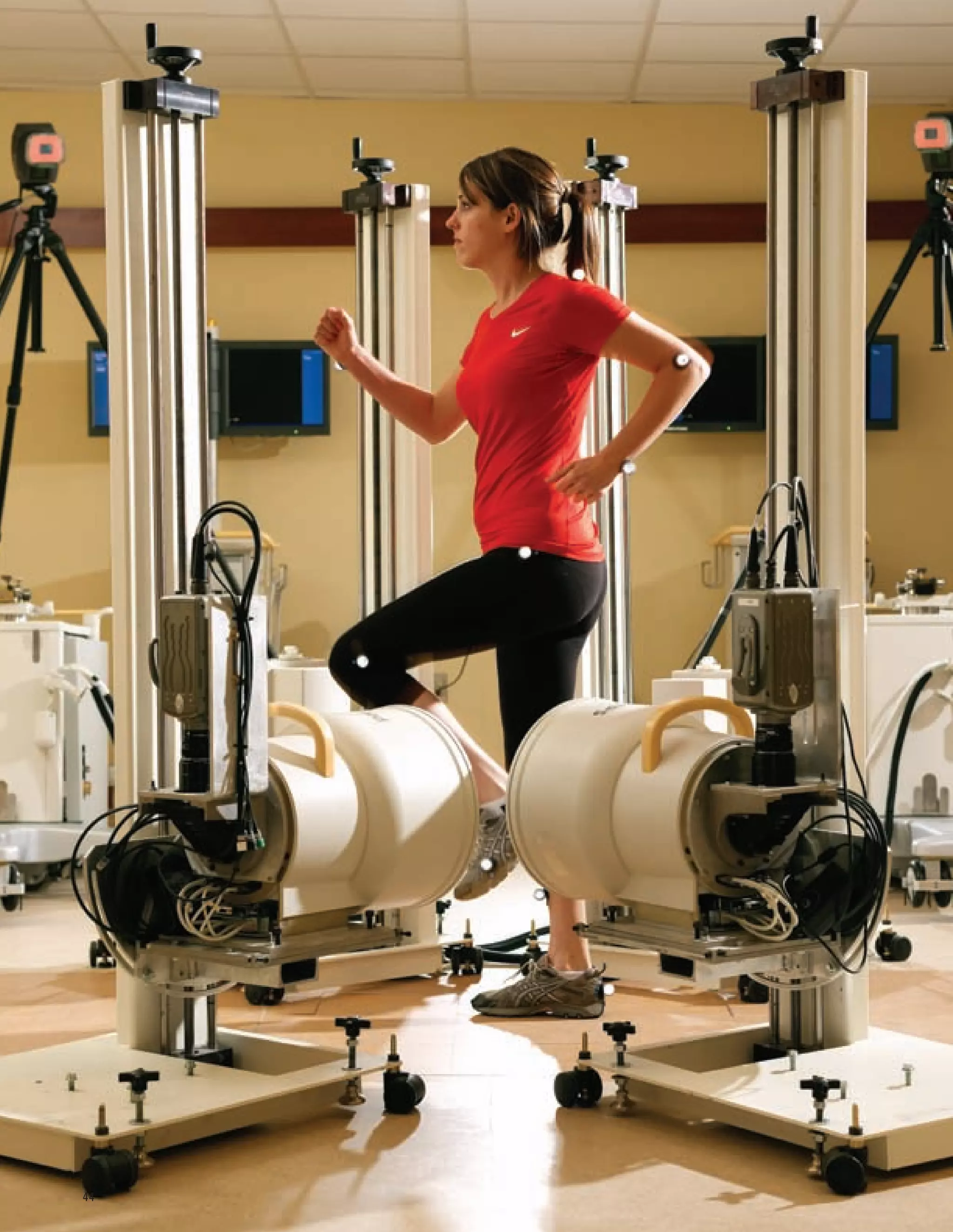 Snapping Scapula Syndrome | Medial Knee Reconstruction | Hip ...