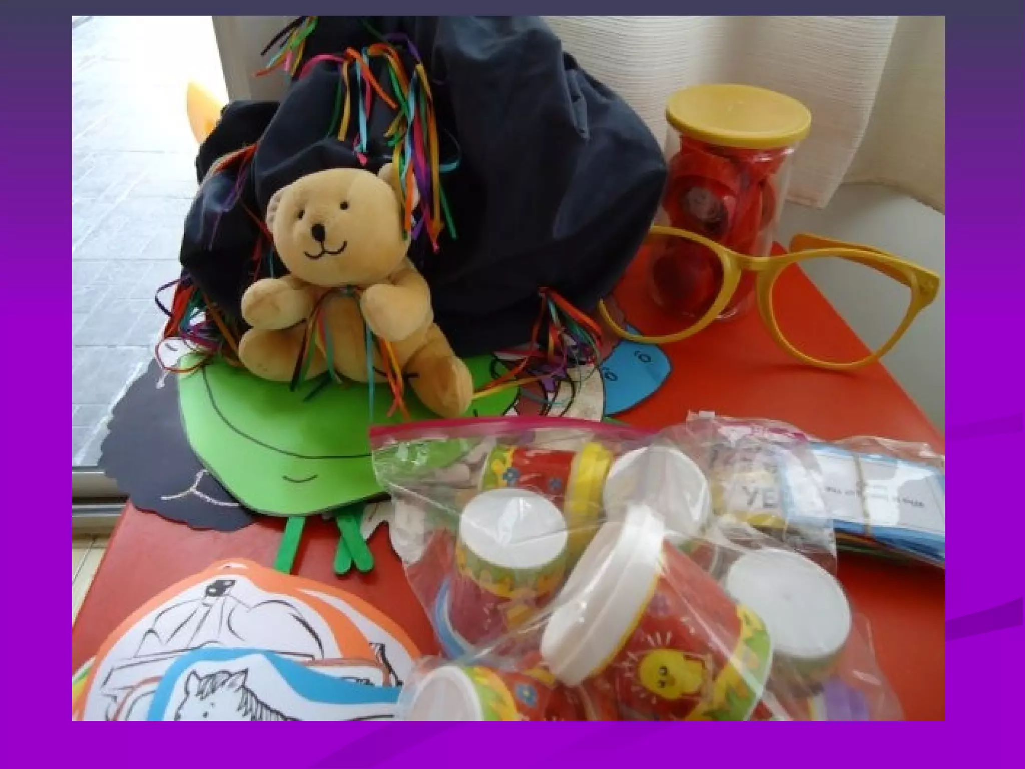 Story sacks for Teaching English through Drama in the Primary Class | PPT