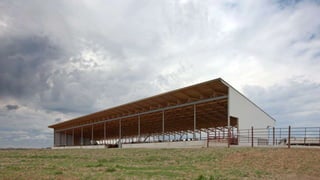 Summit Livestock Facilities - Monoslope Buildings | PPTX