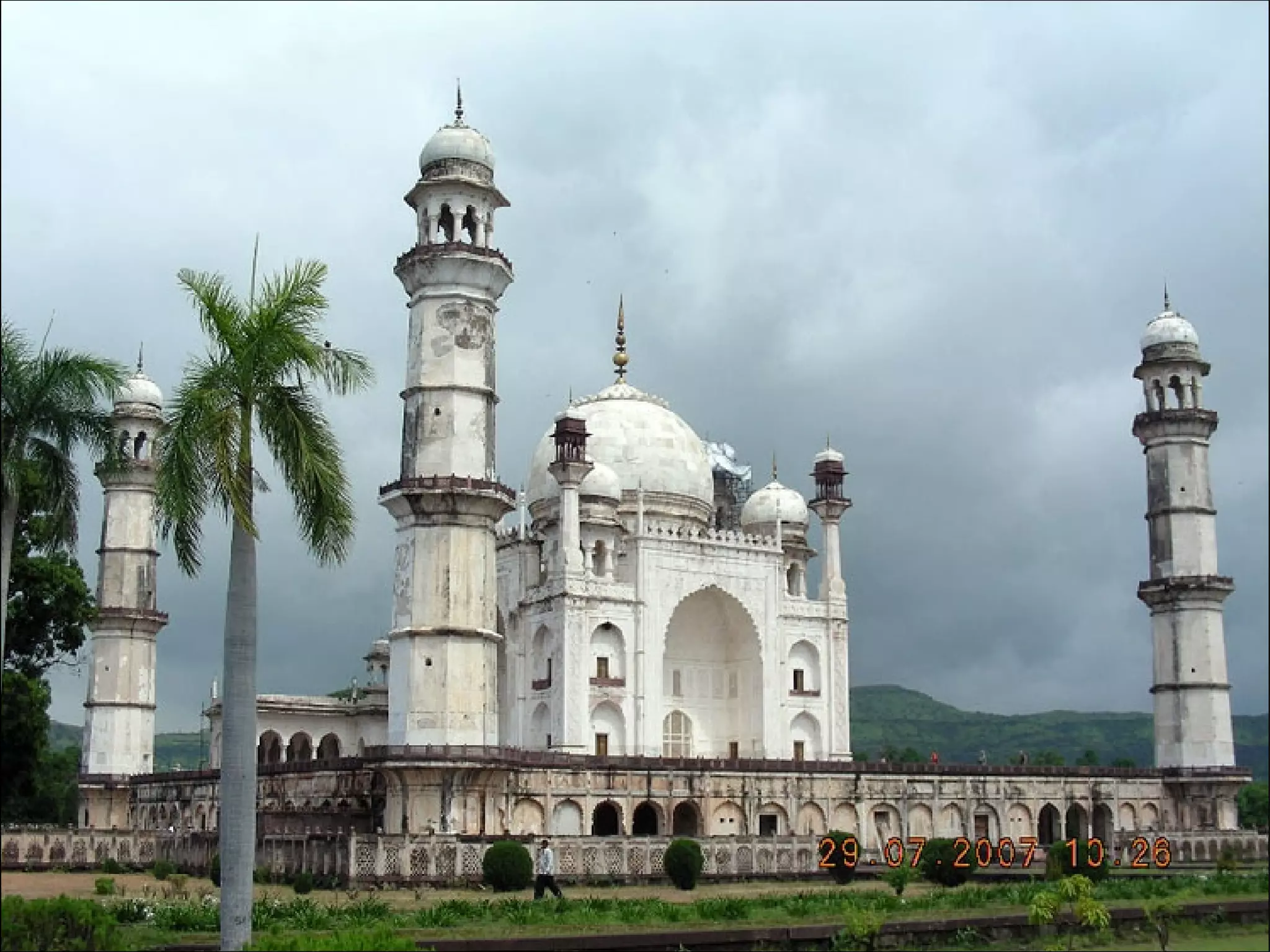 TAJ MAHAL-symbol of love | PPT