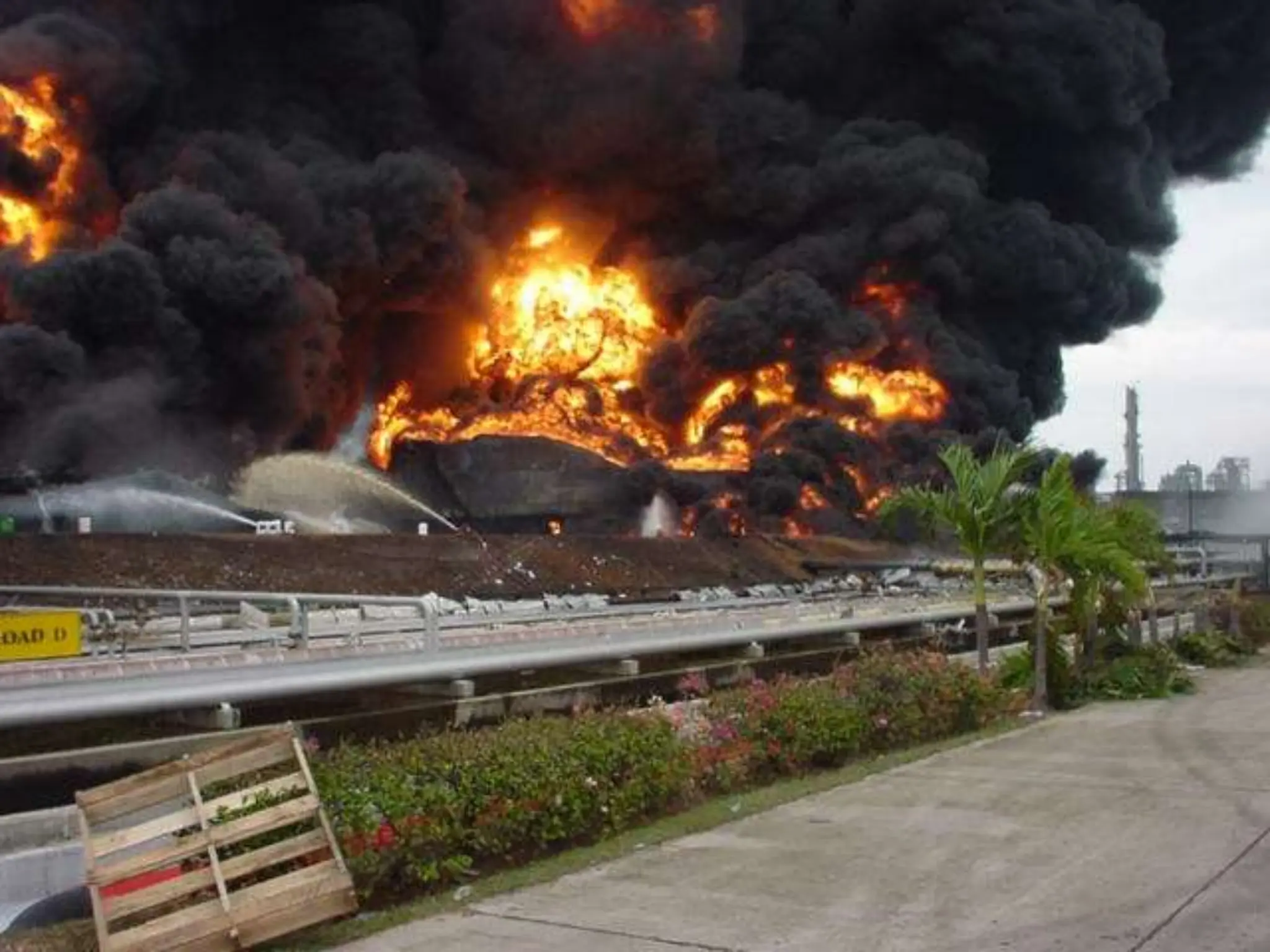 FIre in the Tank Farm due to spark from vehicle | PPT