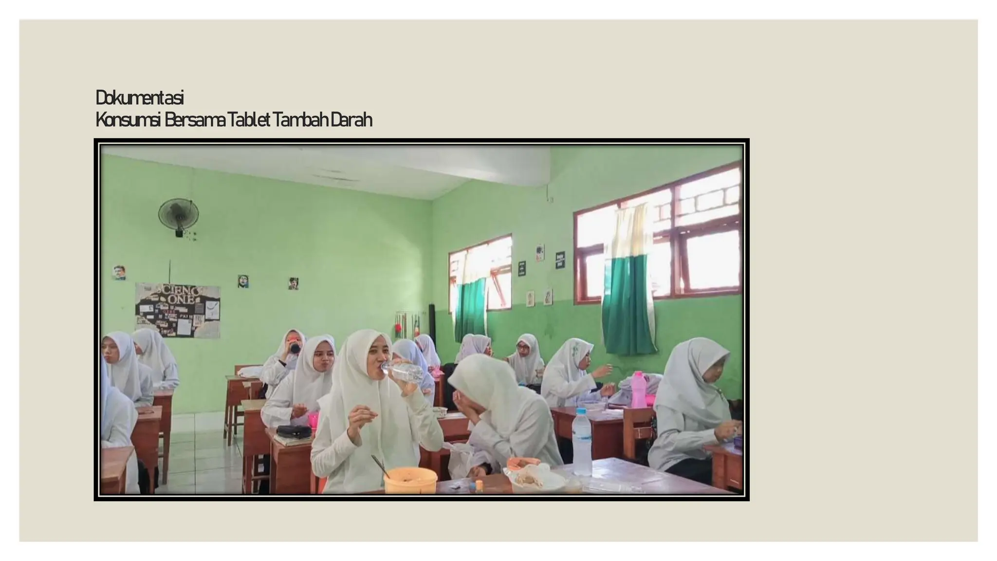 Template PPT Program Gizi Remaja Sekolah (1).pptx