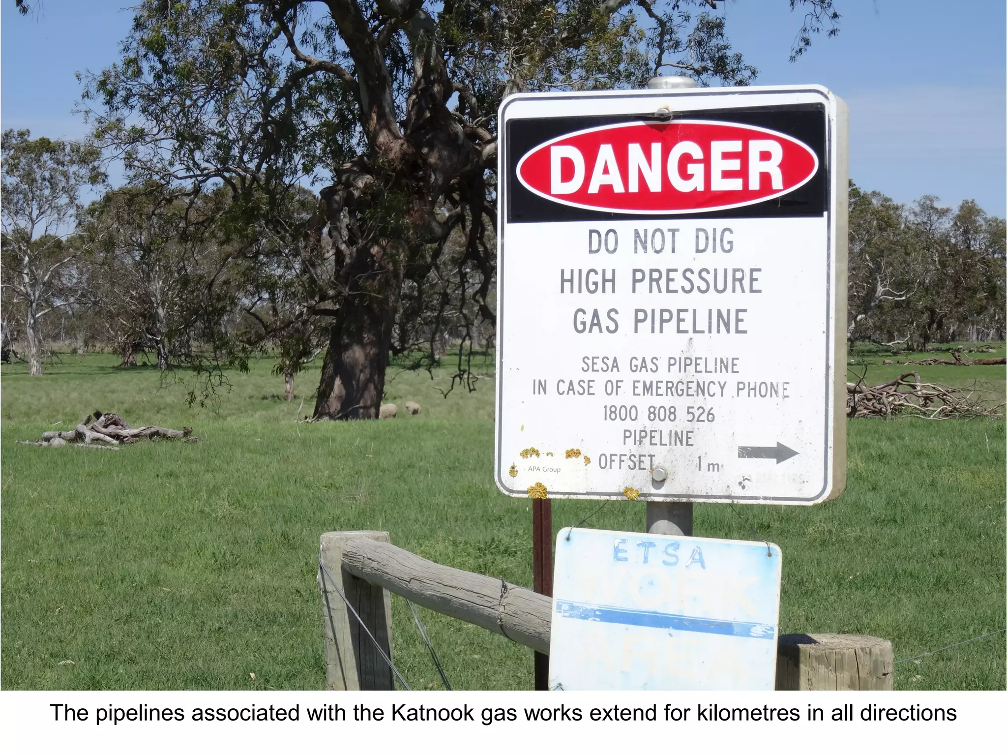 Fracking and natural gas mining in the South East of South Australia | PPT