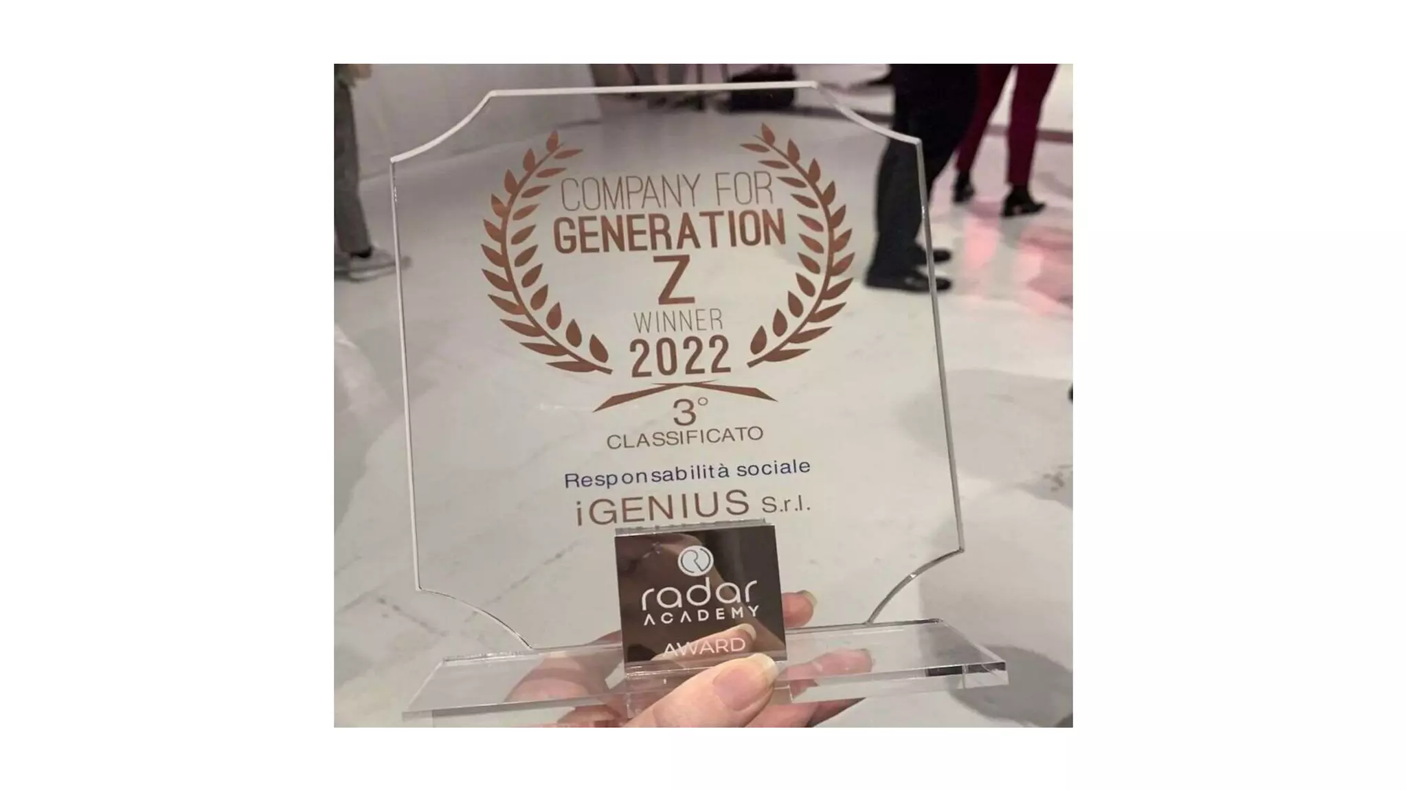 iGenius Company Spotlight.pptx