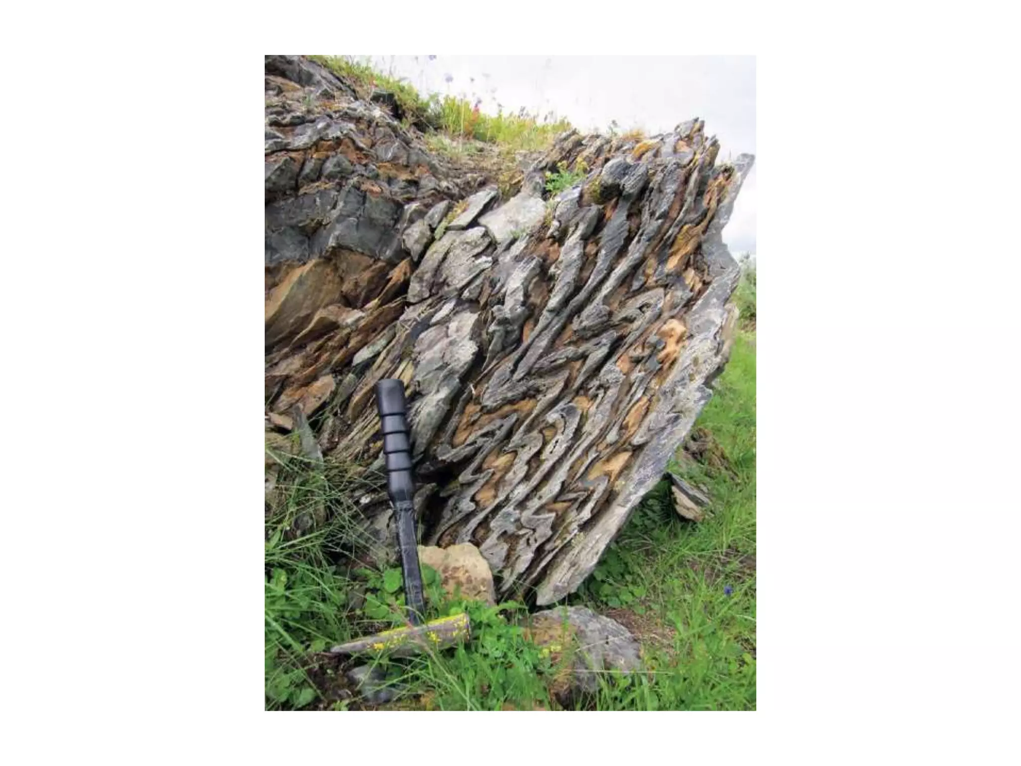 the deformation and failure processes of the reservoir.ppt