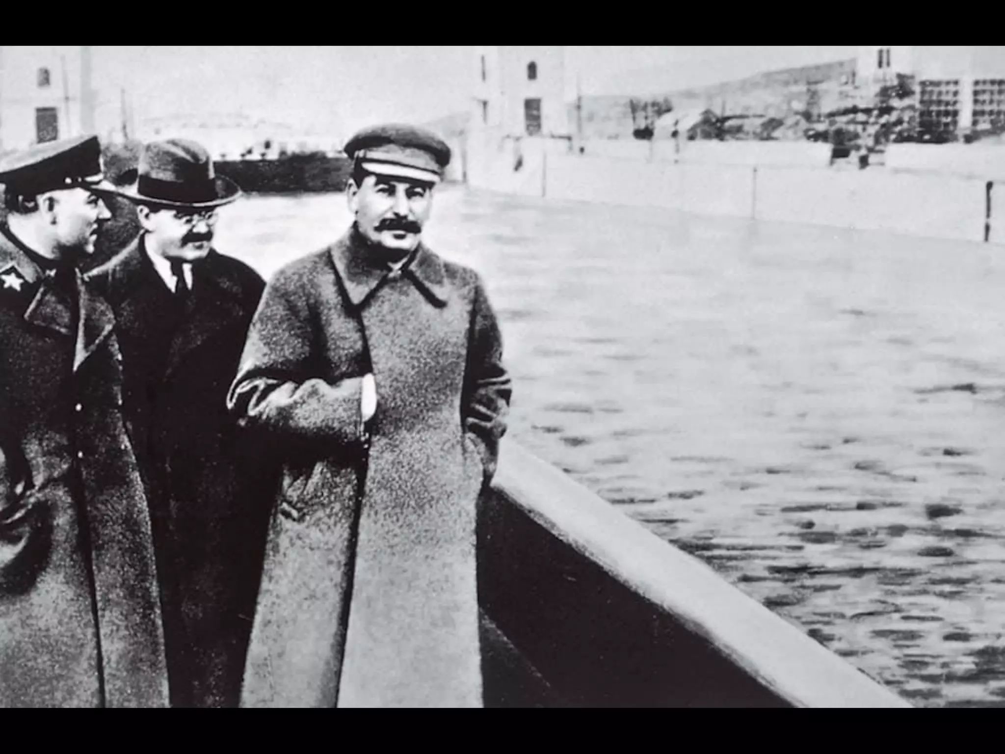 The Rise of Totalitarianism.pdf