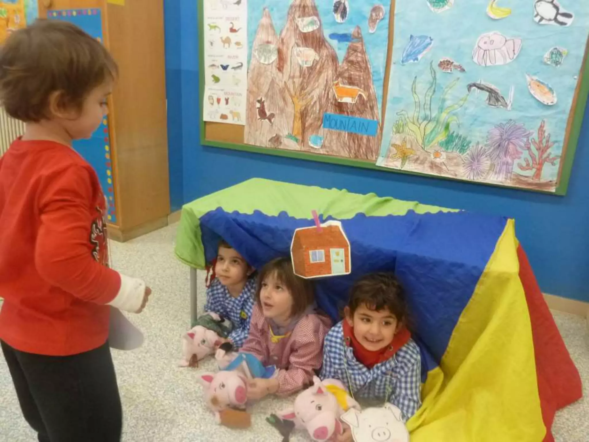 The three little pigs p4 b | PPTX