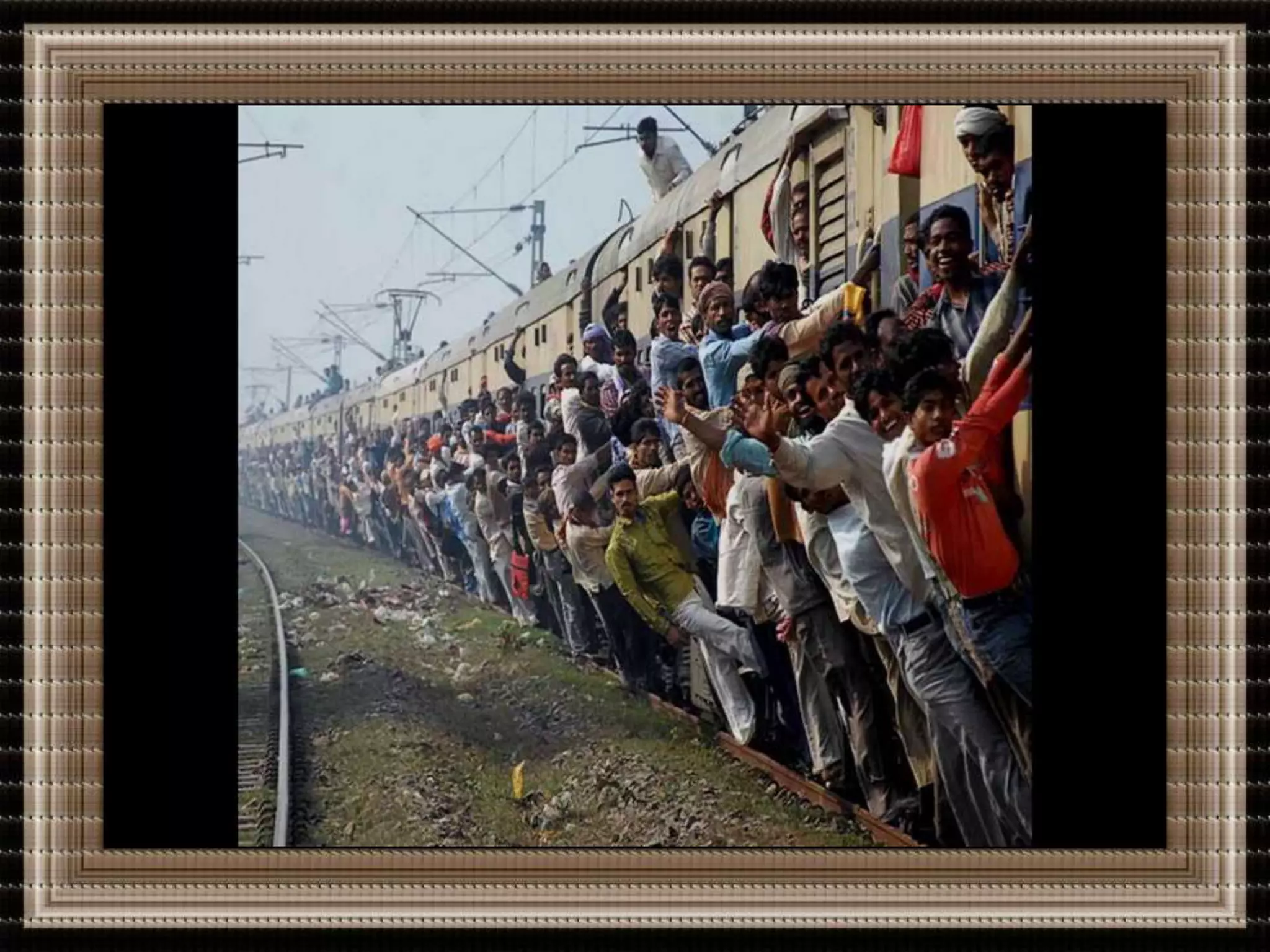 The world's most dangerous train system india | PPTX
