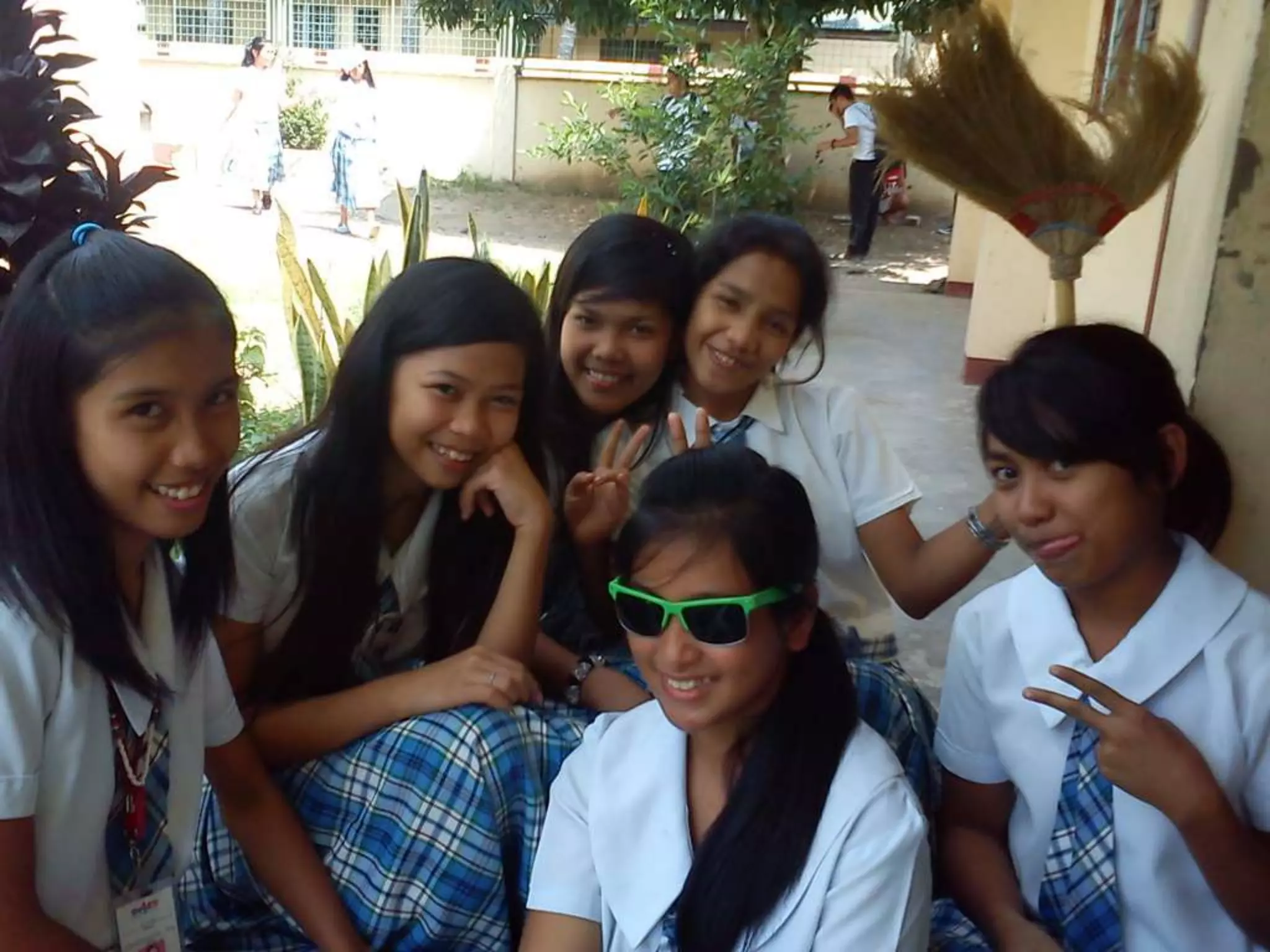 PNHS graduation slideshow :) | PPT