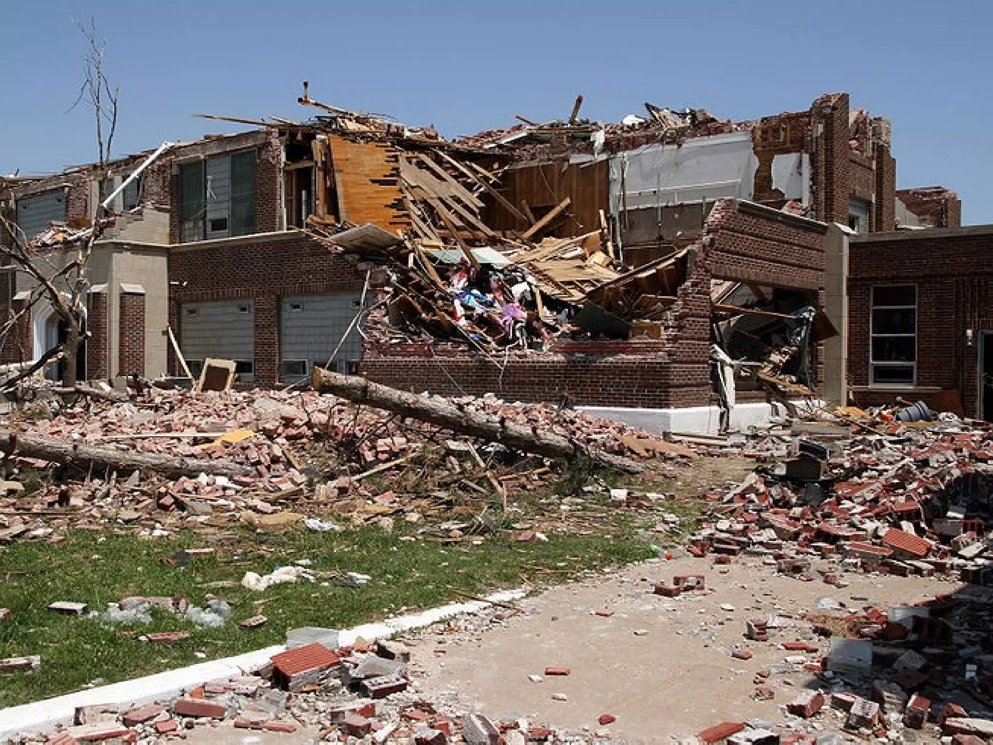 Tornadoes and hurricanes | PPT