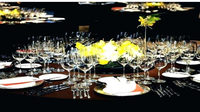 Tray and plate carrying techniques.pptx | Bars & Restaurants | Attractions