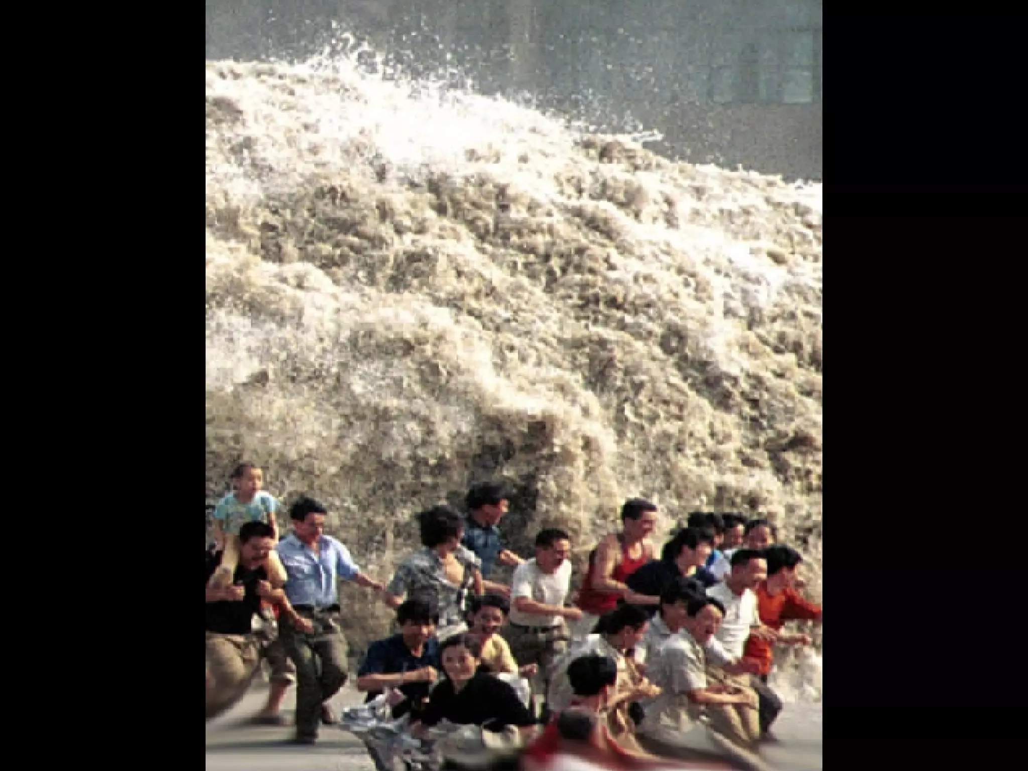 Tsunami- Song than | PPS