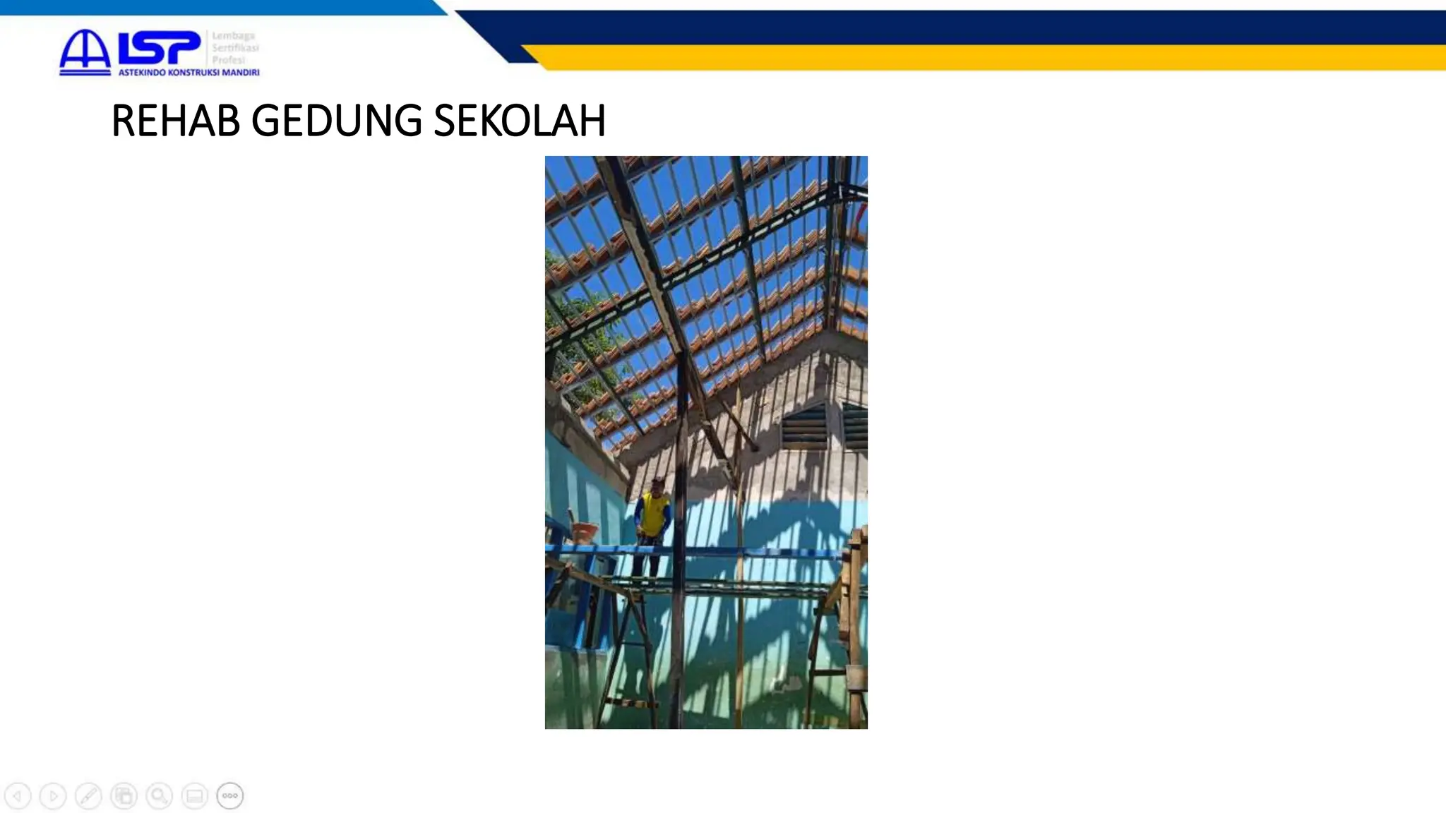 Tugas ppt azis gedung j7 astekindo .pptx